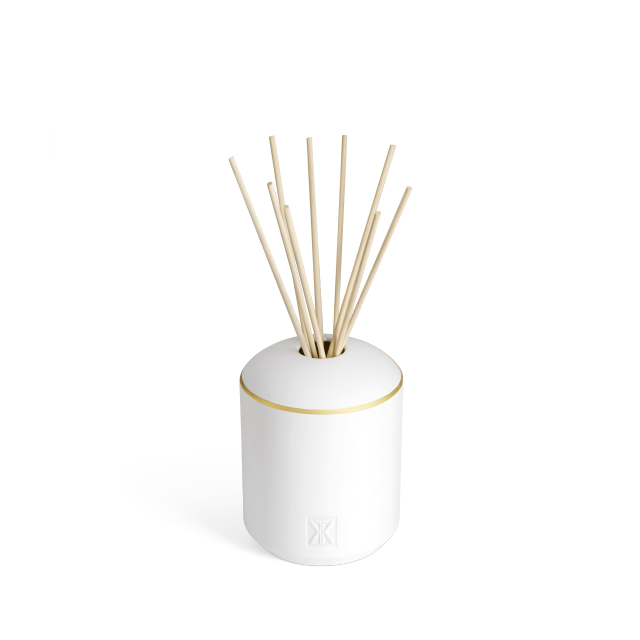 Mon beau Sapin ⋅ Fragrance diffuser ⋅ 300ml & 9 reeds ⋅ Maison Francis ...